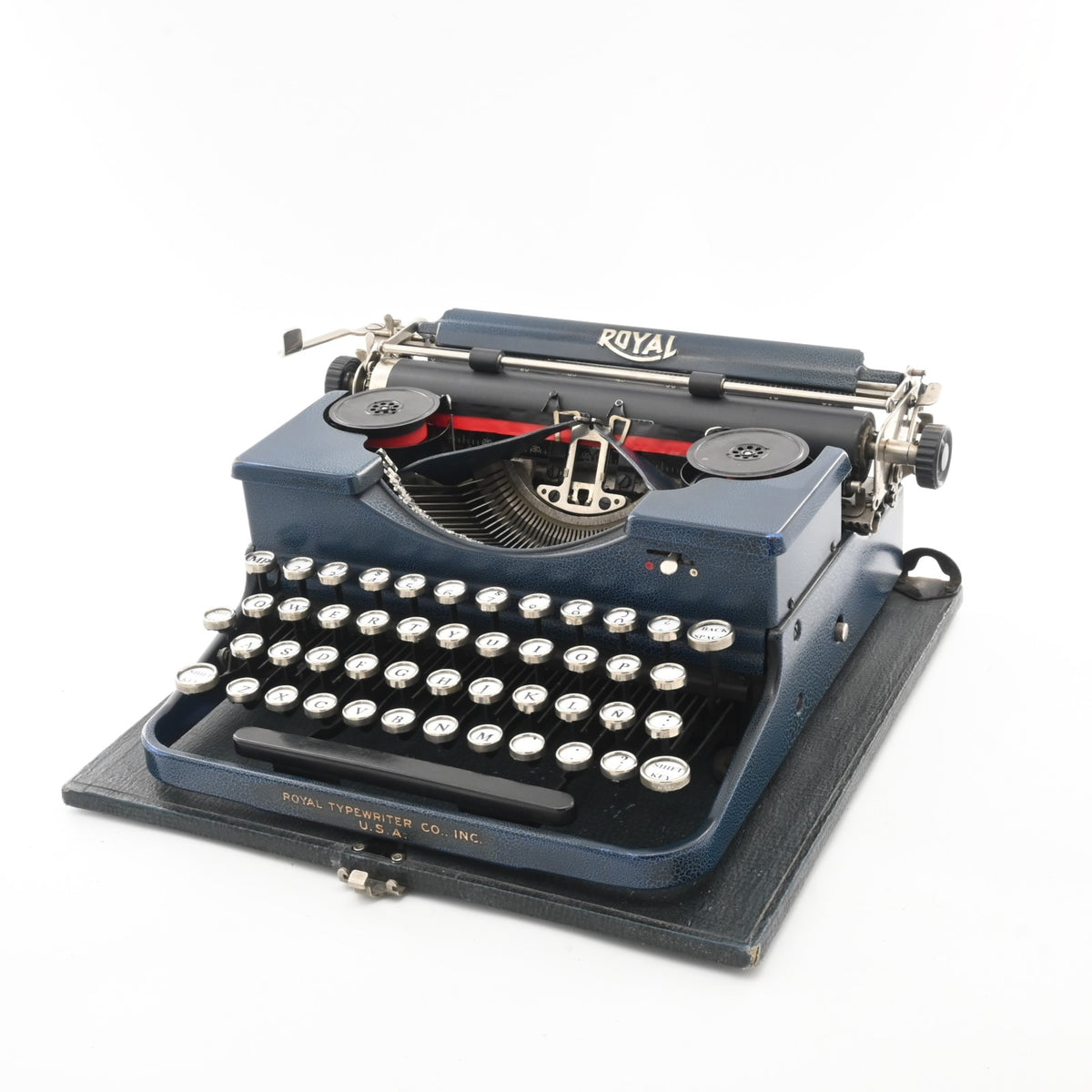 Royal P typewriter in perfect working order and fully restored. – Mr ...